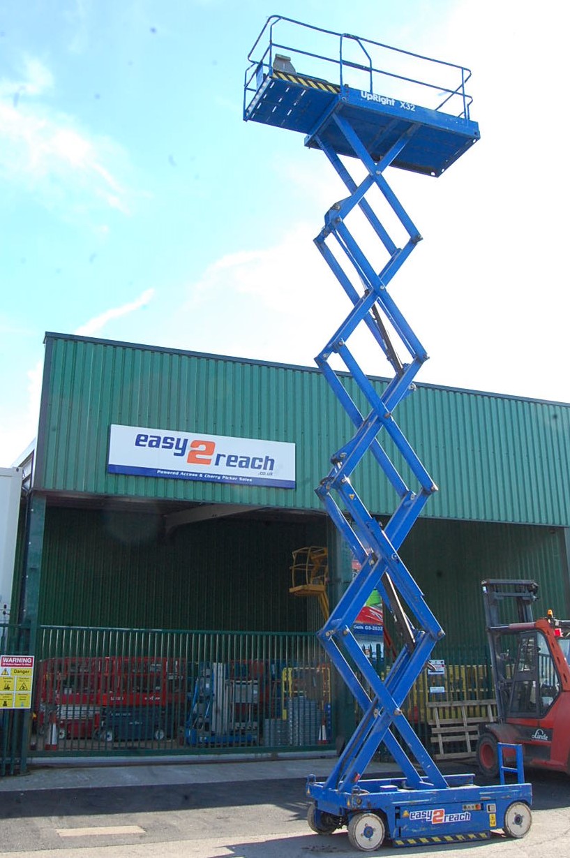 Upright X32 12m Electric Scissor Lift - SurePress