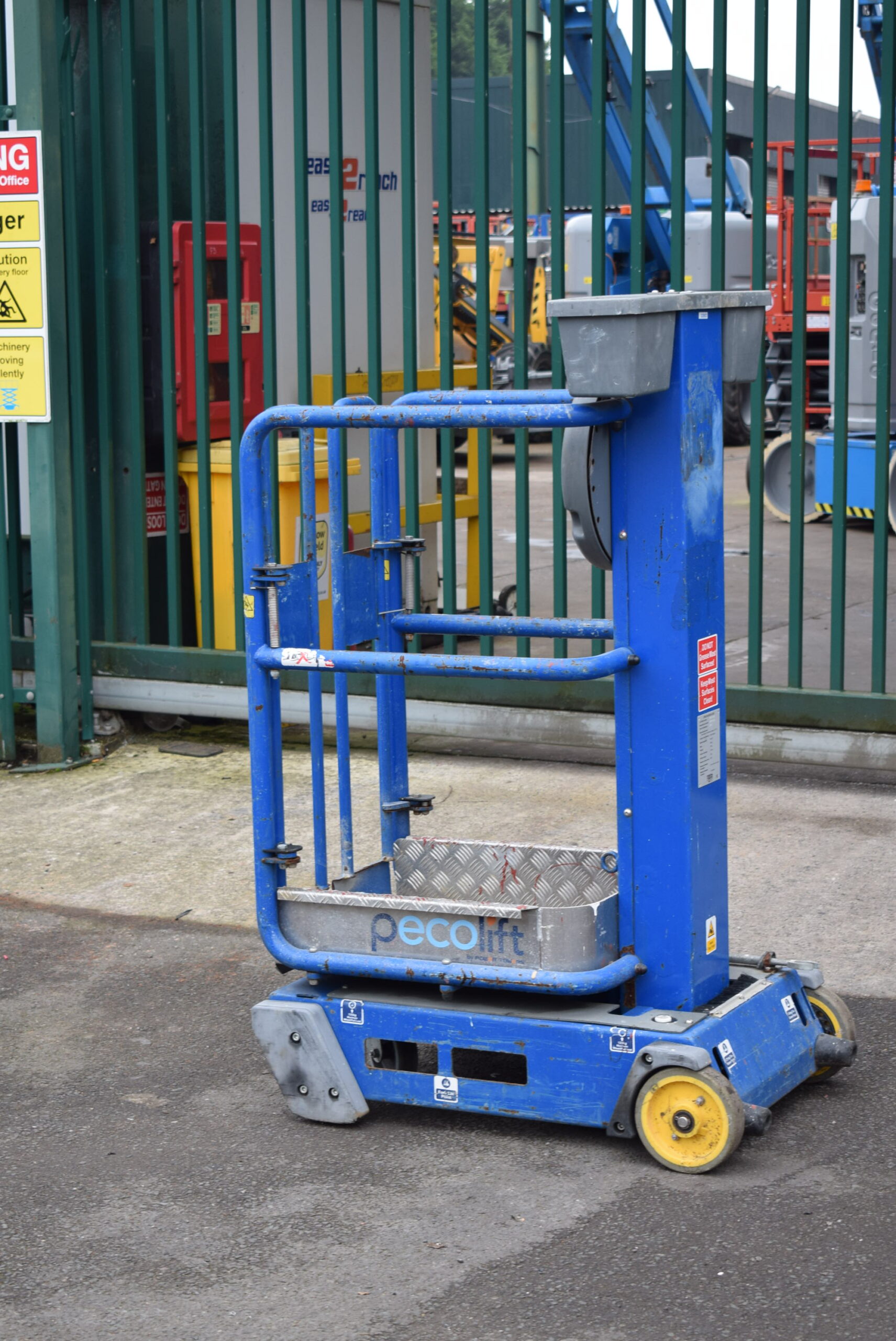 2015 Power Tower Pecolift Lightweight Mast Lift 3.5m - SurePress